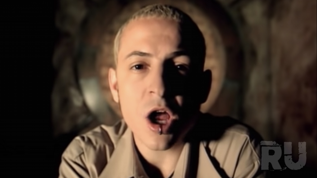 In The End de Linkin Park Chester Bennington - Runner-Up Records